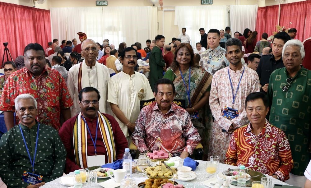 TYT Musa Aman hadir majlis sambutan Deepavali di Sabah